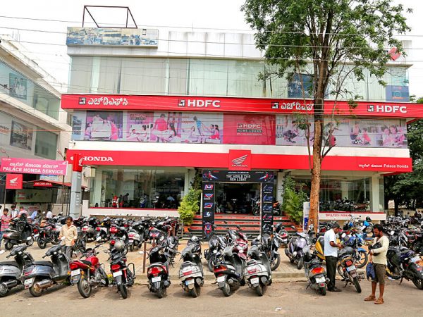 Showroom – Palace Honda